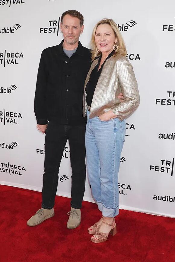Kim Cattrall’s Husband: All About Her 3 Past Marriages & Current ...