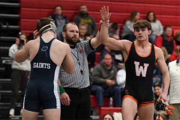Boys high school wrestling notes: Waterloo High School of Illinois ...