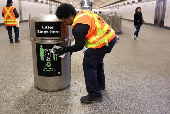 MTA relaunches station manager program to clean up NYC subway stations ...