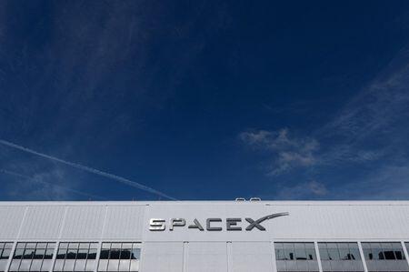 Anthropic strikes SpaceX data center deal as it plows ahead on AI ...