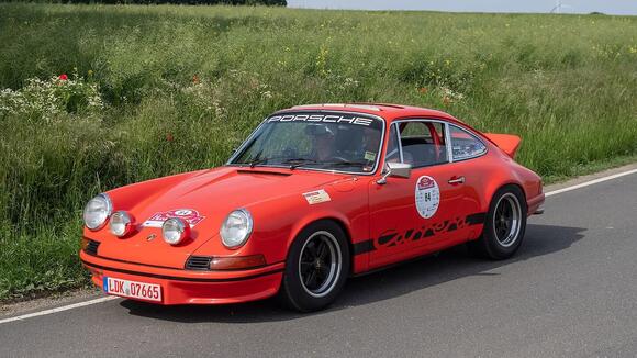 Classic Porsche 911 Models Break Auction Records Again - NewsBreak