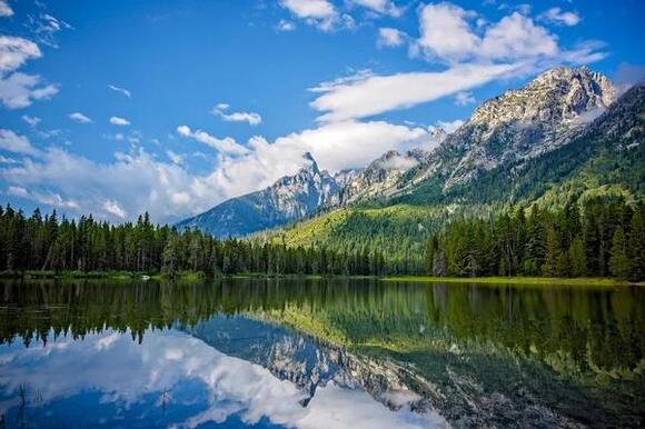 17 US Mountain Lakes Perfect For Summer Swimming - NewsBreak