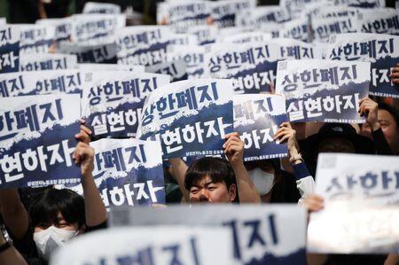 Samsung union suspends planned strike after reaching tentative pay deal ...