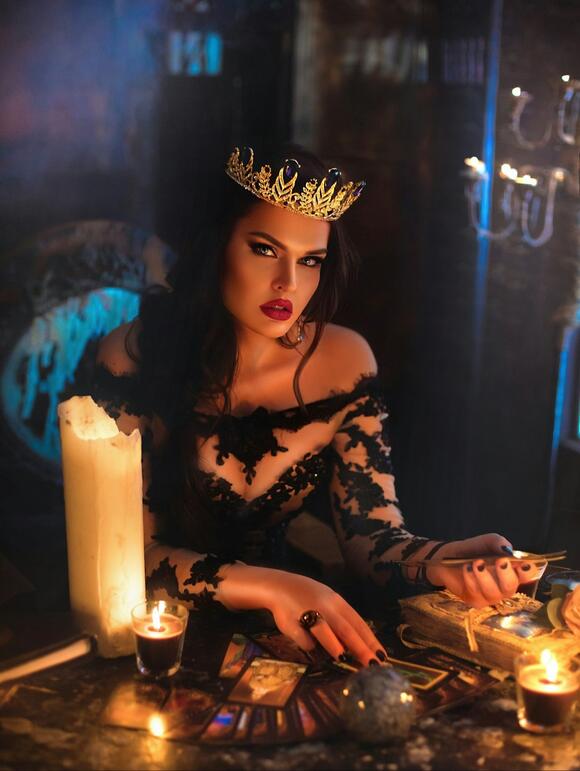 Psychic Scams Surge to $2.3 Billion Industry: Police Warn of Curses ...