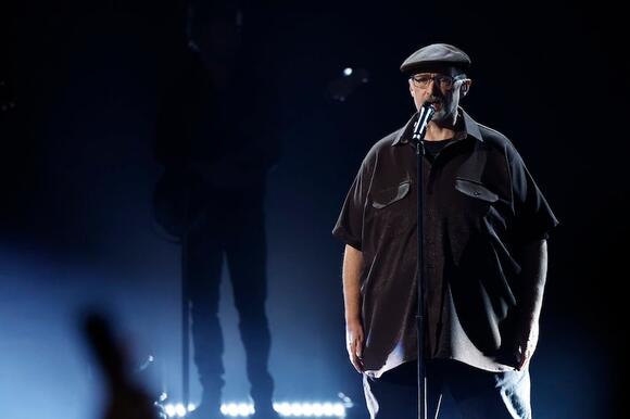 ‘AGT’s’ Singing Janitor Richard Goodall Celebrates Season 19 Win ...