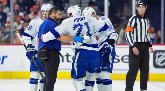 Team Canada Hit With Major Injury Scare As Star Center Exits Game With ...