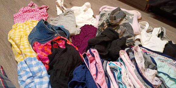 🎁 Freebies Up for Grabs in Pacific — Clothes, Decor & More - NewsBreak