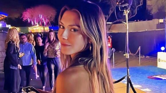 Daniel Jones’ New Girlfriend Breaks The Internet With Stunning Blue ...