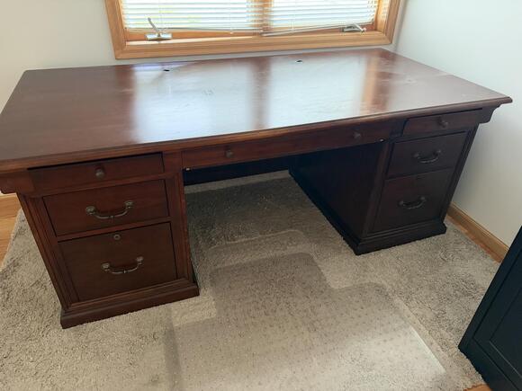 🎁 Freebies Up for Grabs in Chanhassen — Furniture & More - NewsBreak