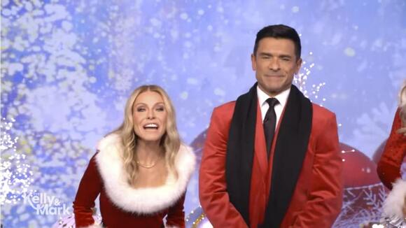Kelly Ripa And Mark Consuelos Reveal Why Their Christmas Card Looks ...