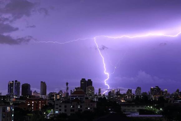 The Most Dangerous Lightning Strikes Ever Witnessed in the US - NewsBreak
