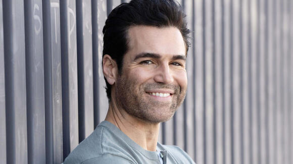 ‘Y&R’ Alum Jordi Vilasuso Details ‘Beyond the Gates’ Role - NewsBreak