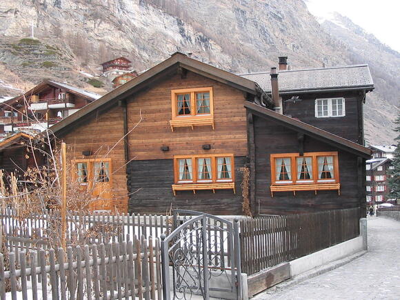 Swiss Alps Vs. French Alps: 15 Things To Know Before You Book Your Ski ...