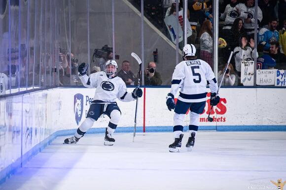 [Photo Story] Penn State Men’s Hockey’s 2023-24 Season - NewsBreak
