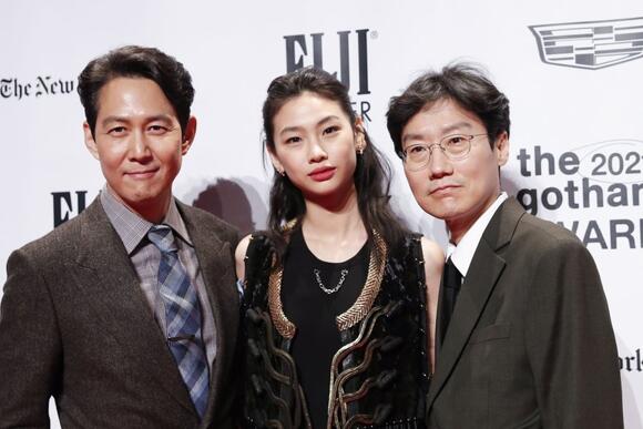 Watch: 'Squid Game' star Jung Ho-yeon navigates alien invasion in 'Hope ...