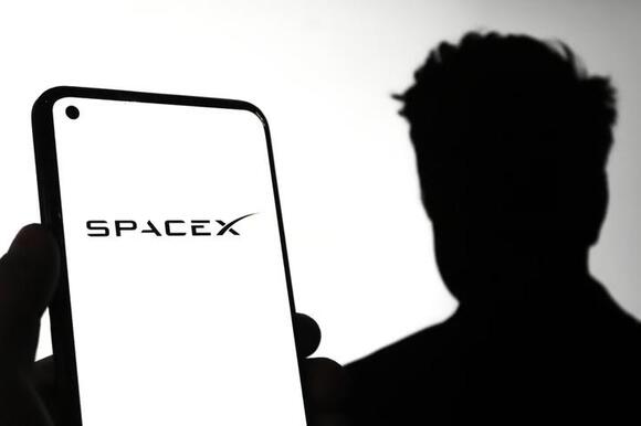 SpaceX Could Become A $30 Trillion Monster, Ron Baron Says — And He ...