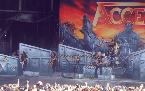 23 Famous Bands That Changed Their Names Before Fame - NewsBreak