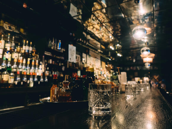 15 Bars Around the World That Have Been Open for Over 100 Years - NewsBreak