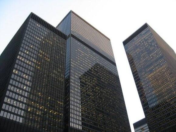 Garry Hoy, The Toronto Lawyer Who Accidentally Fell To His Death While ...