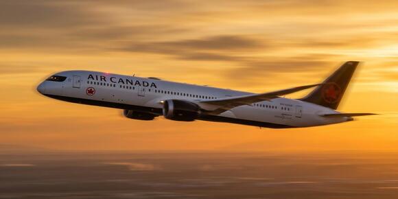 Fake Pilot, Real Talent: Former Air Canada Captain Flew Passenger Jets ...