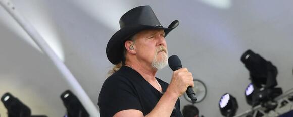 Trace Adkins Pays Emotional Tribute To Toby Keith With Moving “American ...