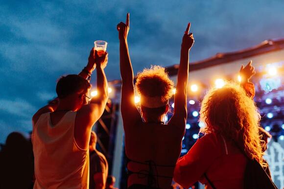 12 Hacks People Say Help Save a Ton On Concert Tickets In 2026 - NewsBreak