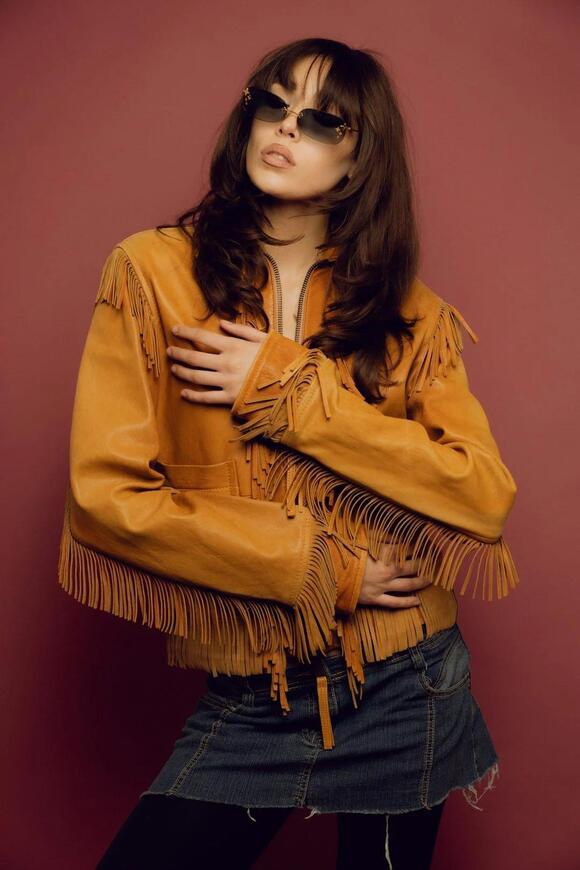 10 Iconic Fashion Trends From the 70s and 80s Making a Dramatic Return ...