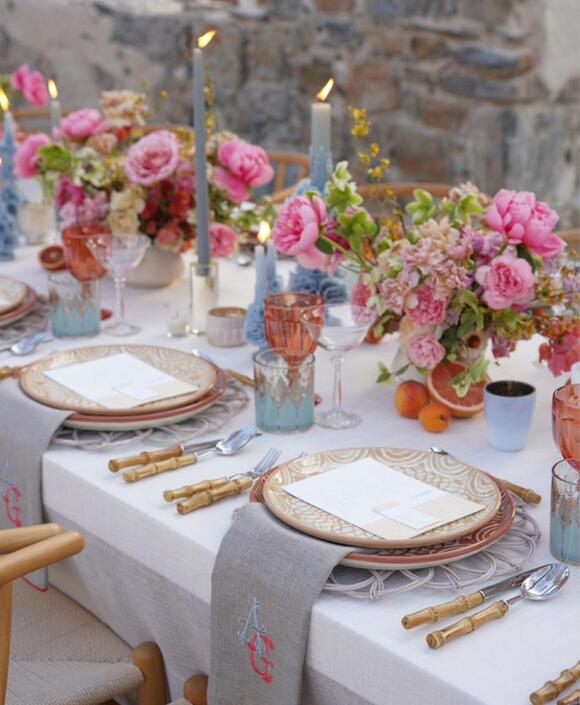 Designers Reveal the Chicest 2026 Table Decor Trends to Know For Your ...