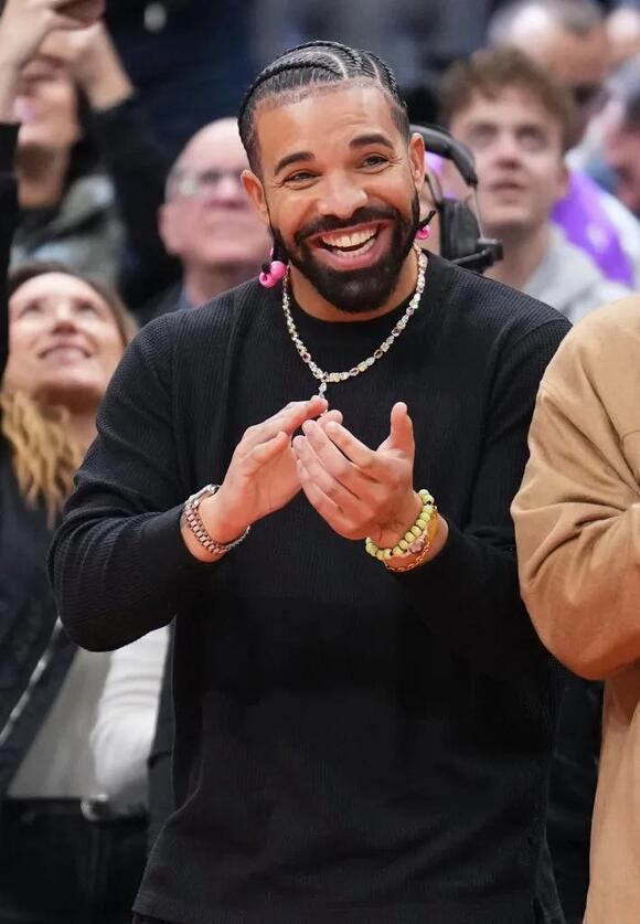 ‘Shabang’ Shenanigans! Drake Hops On Viral Trend During Turks & Caicos ...