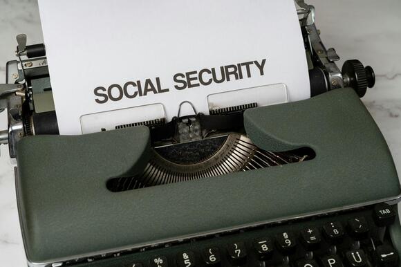 Tips to Avoid Social Security Scammers Now - NewsBreak
