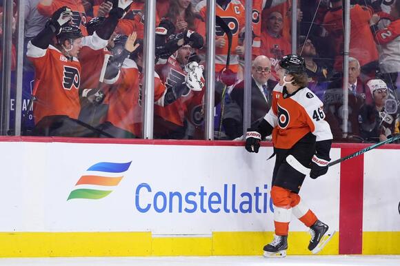 Make room! Flyers, Penguins squeeze 11 players inside penalty box after ...