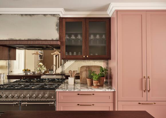6 'New Neutral' Kitchen Colors Interior Designers Are Choosing for 2026 ...