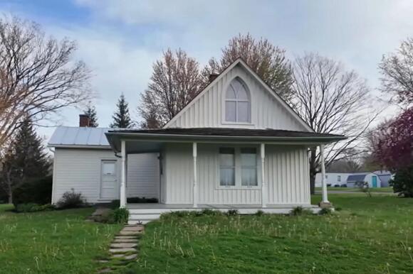 The Tiny Iowa Town That's Responsible For a Timeless Work of Art ...
