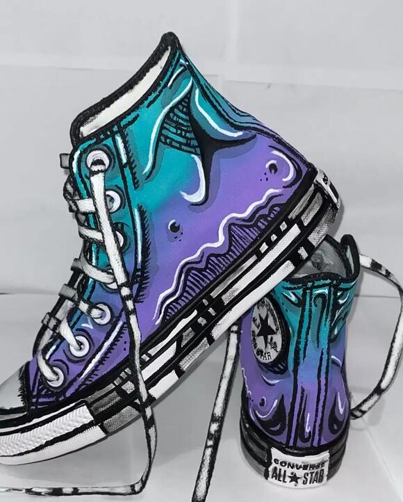 Kentucky Artist Turns Converse Shoes Into 2D Art - NewsBreak