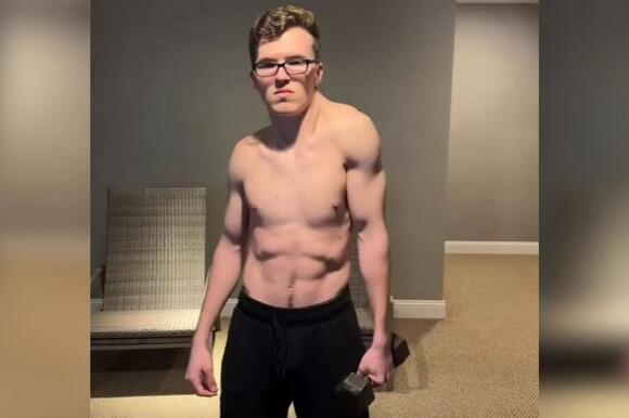 This TikTok Teen Only Trains Half of His Body—Here’s Why - NewsBreak
