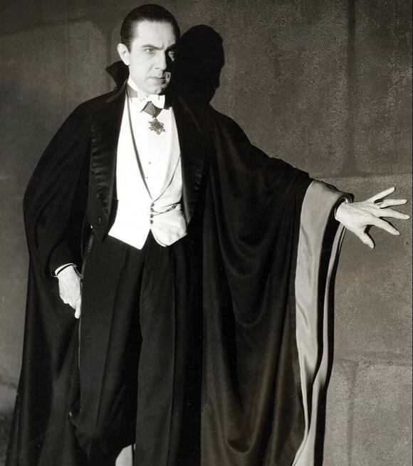 Buried In His Dracula Cape, Bela Lugosi Experienced A Haunted, Lonely ...