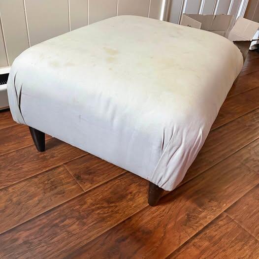 🎁 Freebies Up for Grabs in Boone — Furniture & Kids’ Clothes - NewsBreak