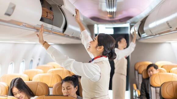 14 Things You Should Never Say to a Flight Attendant - NewsBreak