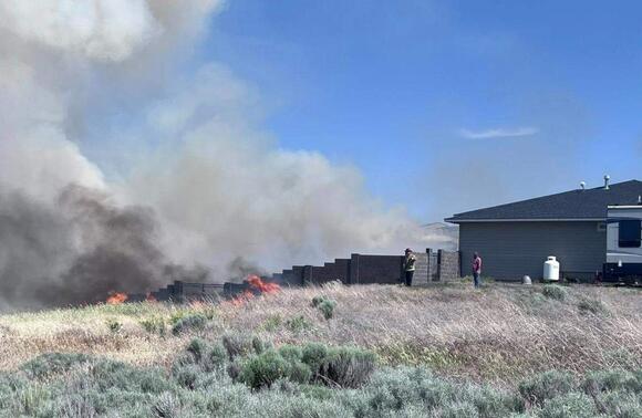 150 homes threatened, some evacuated by 2-alarm Tri-Cities fire - NewsBreak