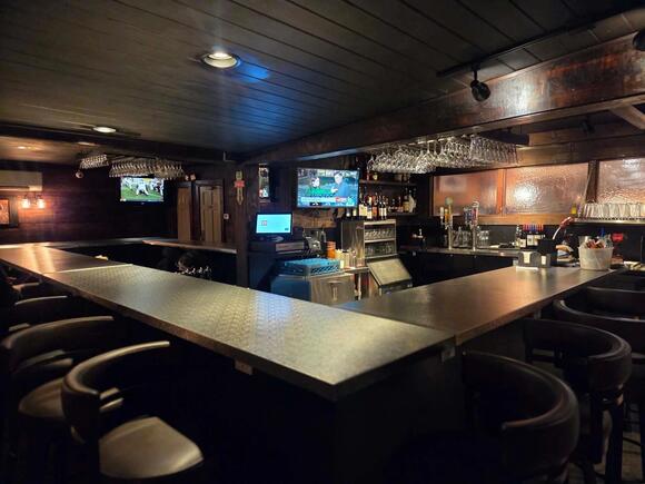 Mike's Restaurant Finally Reopening - NewsBreak