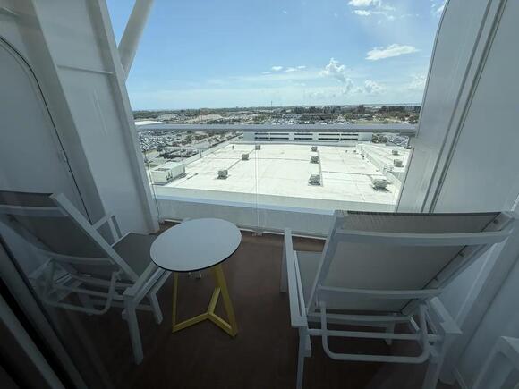Should you sleep with the balcony door open on a cruise ship? - NewsBreak