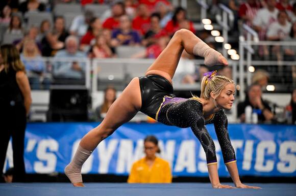 Olivia Dunne Celebrates Lsu Gymnastics Championship Berth ‘final 4