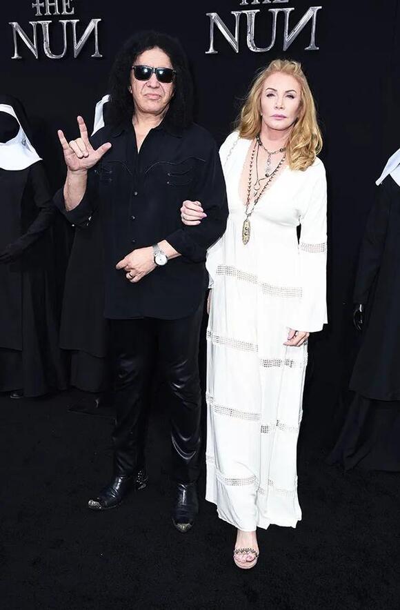 Gene Simmons’ Wife: Everything to Know About Shannon Tweed, Who He’s ...