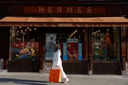 Luxury brand Hermes to pass on tariff costs to US clients as sales ...