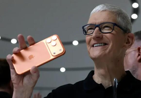 Apple Stock To Surge 35%? Wedbush’s Dan Ives Predicts AI-Packed 2026 ...
