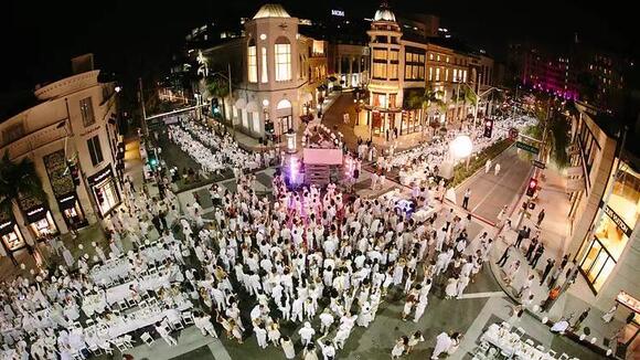 Dîner en Blanc, the largest dinner party in the world, is returning to ...
