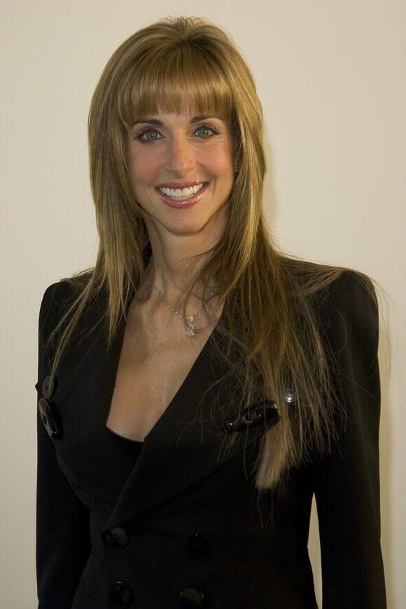 Susan Dell sparks surgery rumors as experts estimate $50k in procedures ...