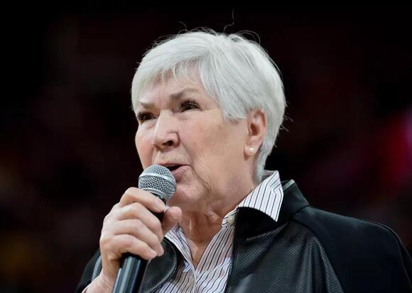 Is Eddie Bauer In Bismarck Closing In January 2026? - NewsBreak