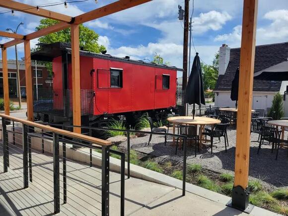 Roaming St. Louis: 4 Hands expands reach with new Kirkwood spot