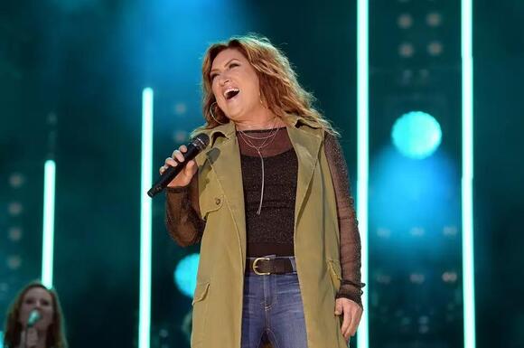 These 36 Country Singers Have Battled Cancer - NewsBreak